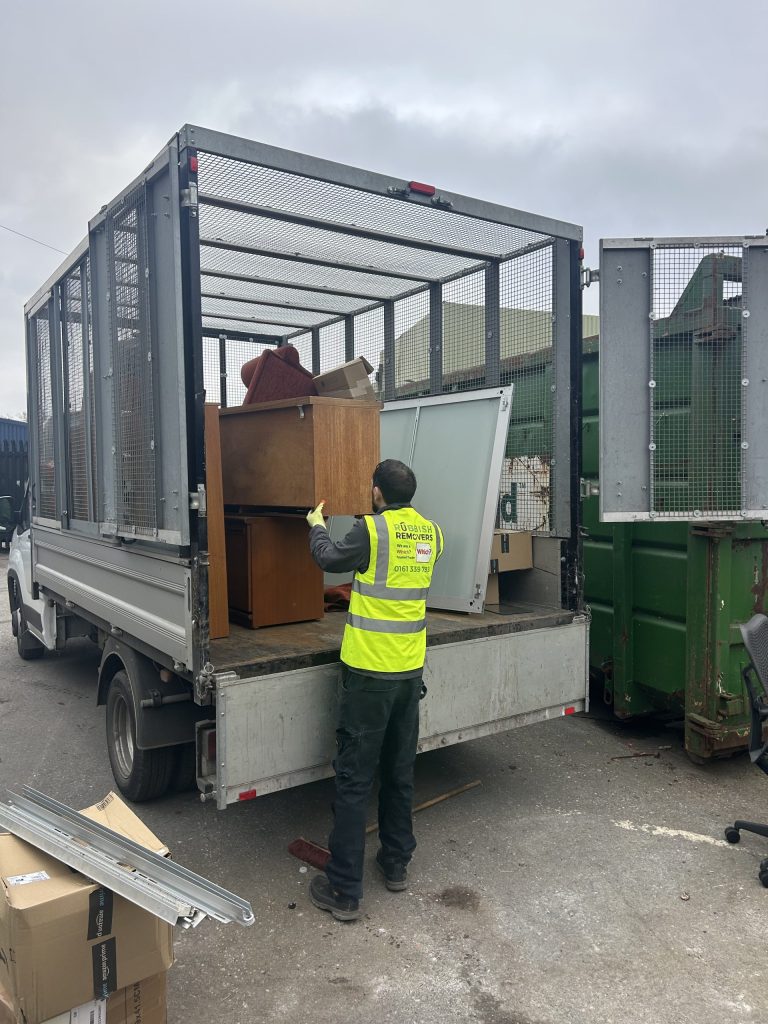 Tameside Rubbish Clearance - Quick Collection & Legal Disposal